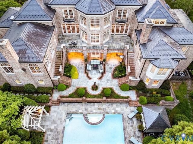 105 Brookschase Lane