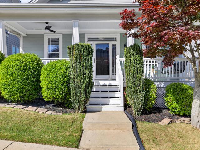 105 Garden Side Way, Apex, NC 27502 | MLS #10158 | Compass