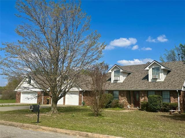 105 Gardenwood Drive