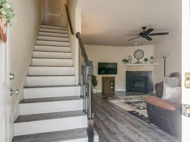 105 Glenstone Court 105