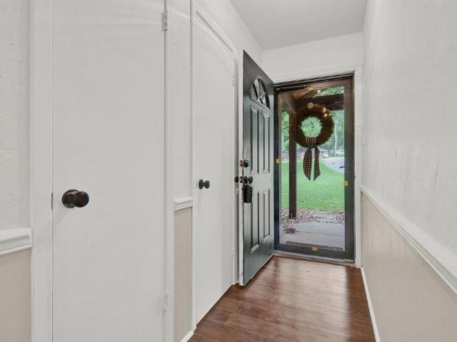 105 Grass Knoll Drive