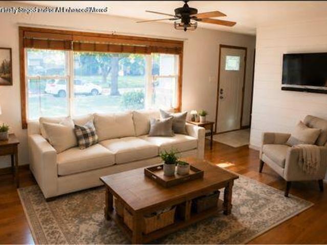 105 Greenwood Drive