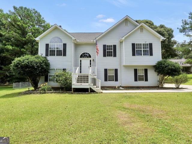 105 Dawn Ct, Jackson, GA 30233