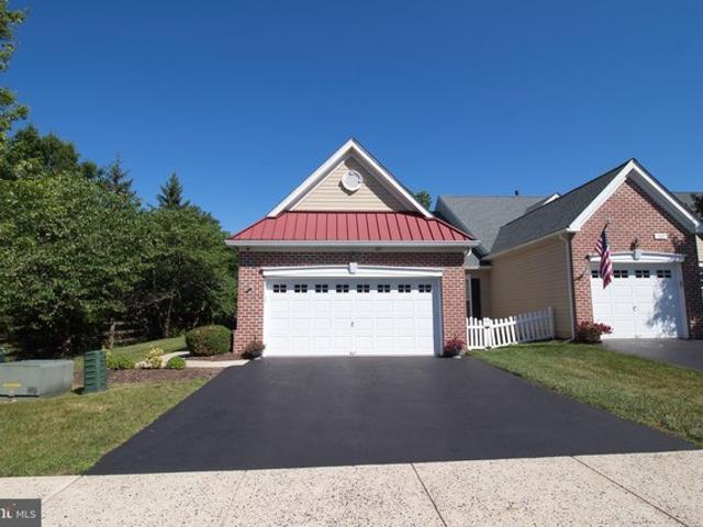 105 Devonshire Way, Sellersville, PA 18960