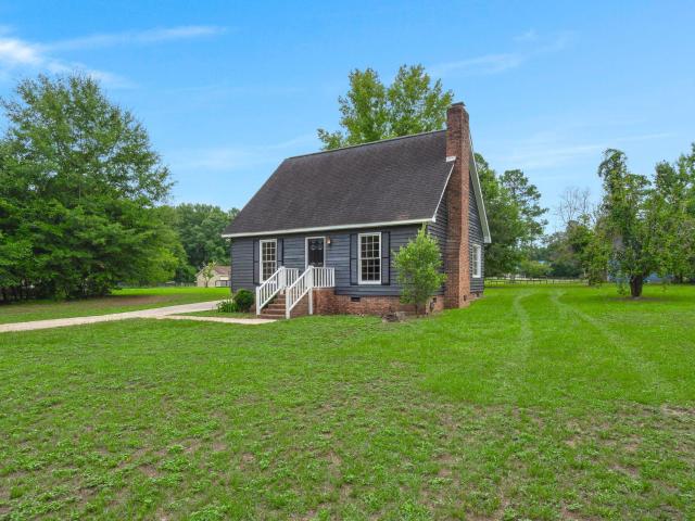 105 Dragonfly Court
