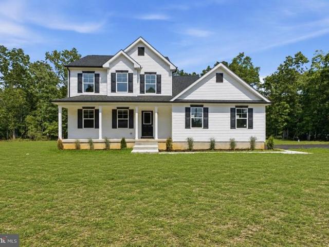 105 Dunbar St, Glassboro, NJ 08028