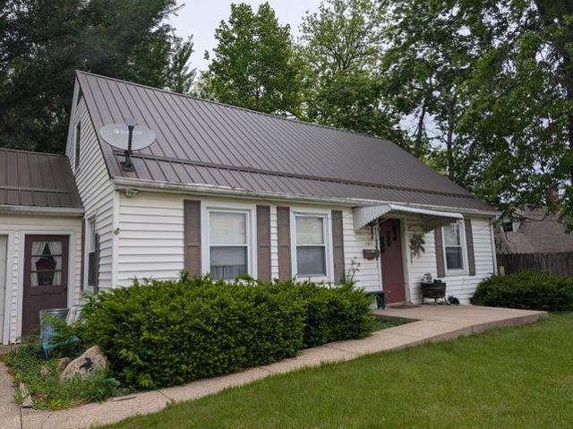 105 E 4th St, Carrollton, MO 64633