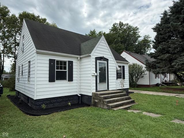 105 E Vinyard