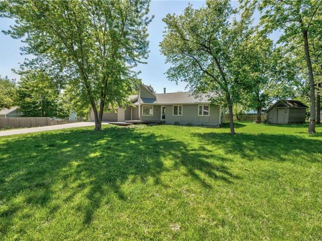 105 E Cedar Drive
