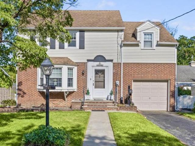 105 E Coulter Ave, Collingswood, NJ 08108