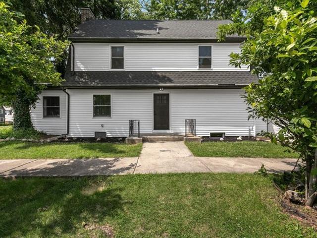 105 E Jennings Ave, South Bend, IN 46614