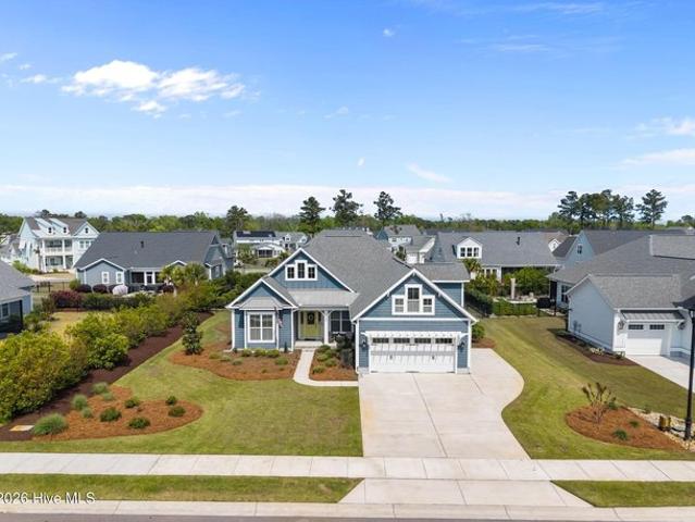 105 E Keel Dr, Hampstead, NC 28443