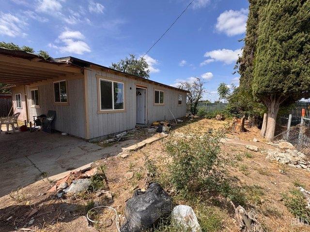 105 E Kern Ave, McFarland, CA 93250