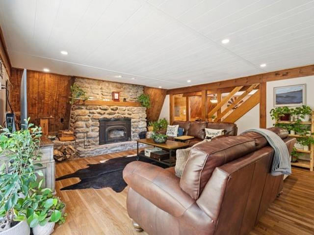 105 E Mountain Rd, Newport, NH 03773