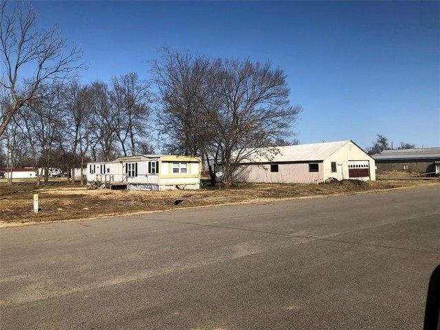 105 E Muskogee Ave, Porum, OK 74455