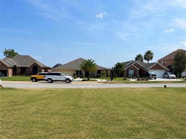 105 Eden Isles Blvd, Slidell, LA 70458 | MLS #2560