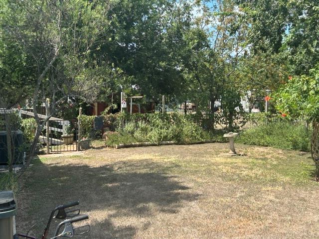 105 Elizabeth Dr