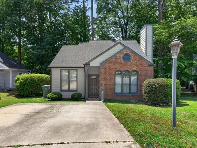 105 Ellsworth Pl, Cary, NC 27511