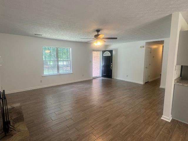 105 Fox Trail Place