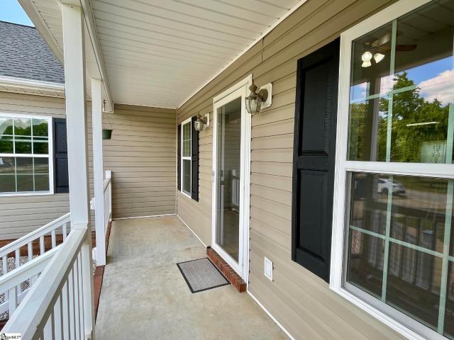 105 Falcon Lane