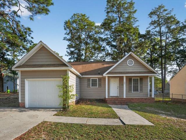 105 Field Pine Ave, Hopkins, SC 29061