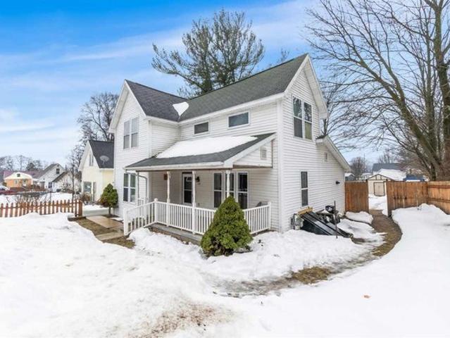 105 Fifth St, East Jordan, MI 49727
