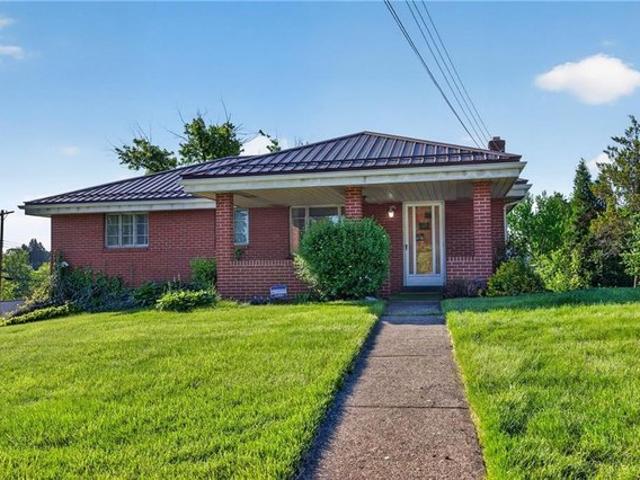 105 Flicker Dr, McKees Rocks, PA 15136