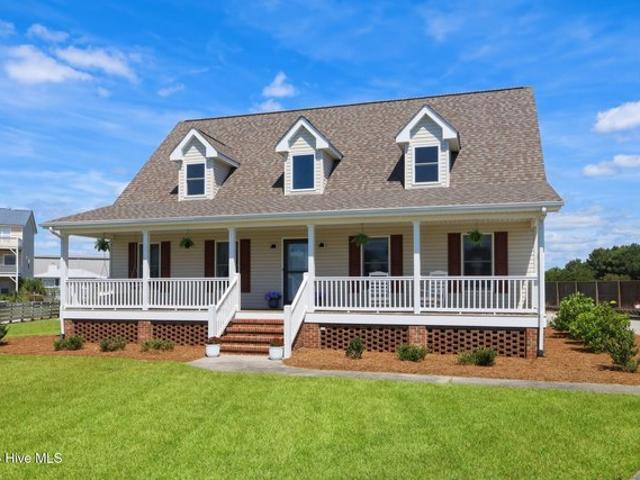 105 Franklin Ct, Cedar Point, NC 28584