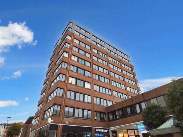 105 Knights House, The Parade, Sutton Coldfield B72, 2 bed flat to rent, £1,200 pcm | PrimeLocation