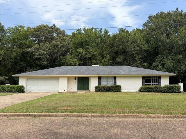 105 Kent Dr, Pittsburg, TX 75686