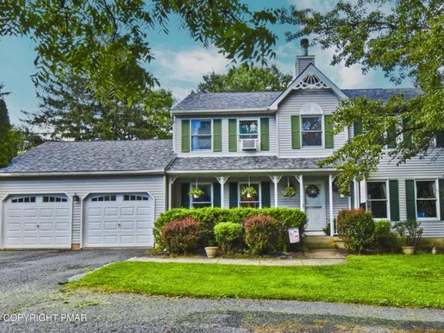 105 Kent Rd, Stroudsburg, PA 18360