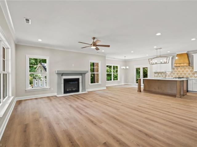 105 Kingsmill Court