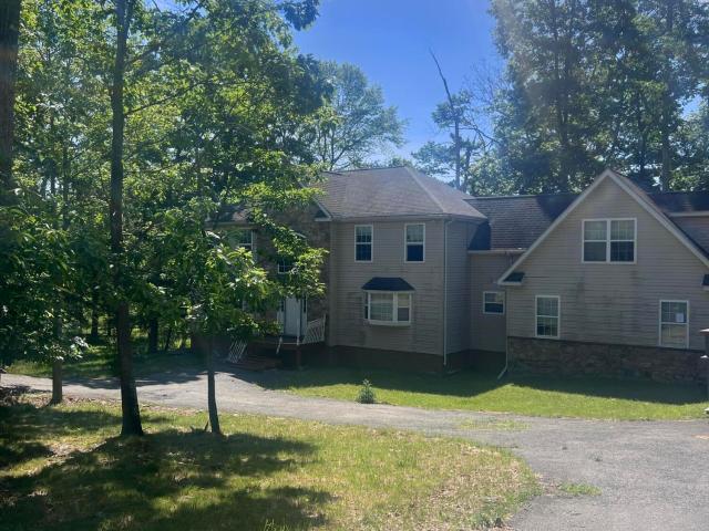 105 Hobbit Drive