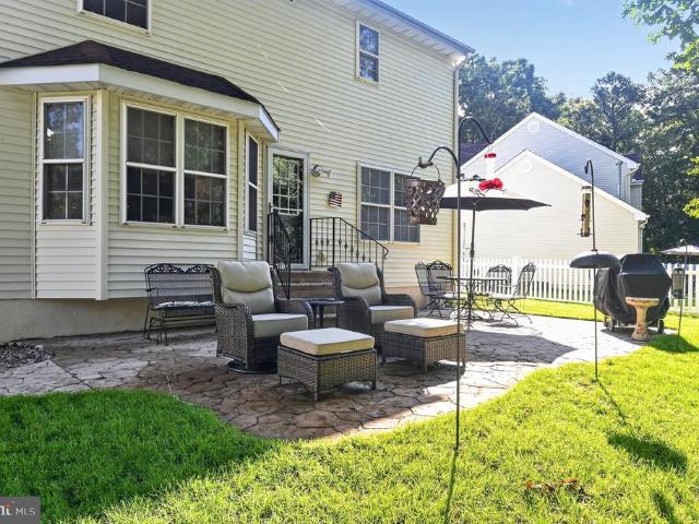 105 Hollow Oak Lane