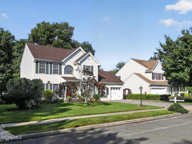 105 Hollow Oak Lane