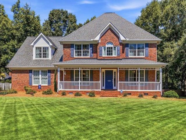 105 Holly Crest Cir, Simpsonville, SC 29681