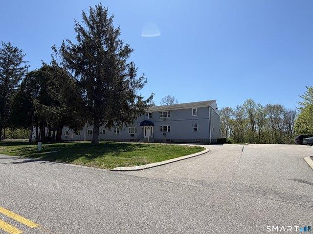 105 Horse Pond Rd Apt C, Salem, CT 06420