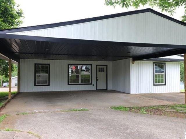 105 Hayward Rd, Vine Grove, KY 40175
