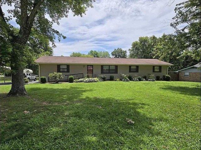 105 Hamel Dr, Chickamauga, GA 30707
