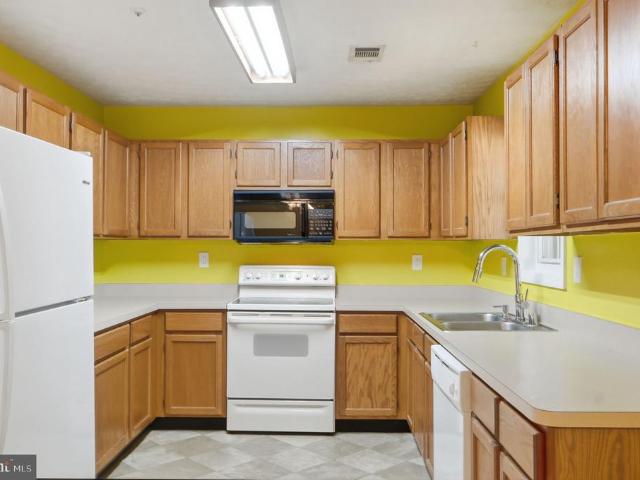 105 Hibiscus Court