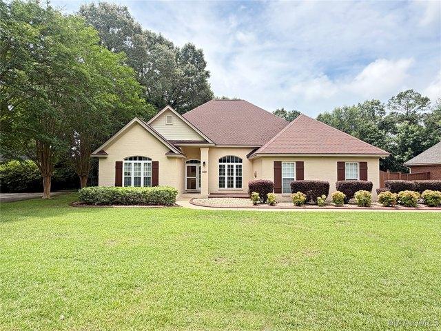 105 Hickory Ln, Wetumpka, AL 36093