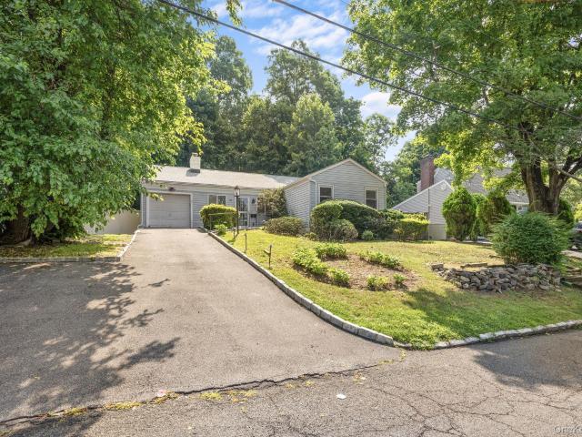 105 Hilltop Road