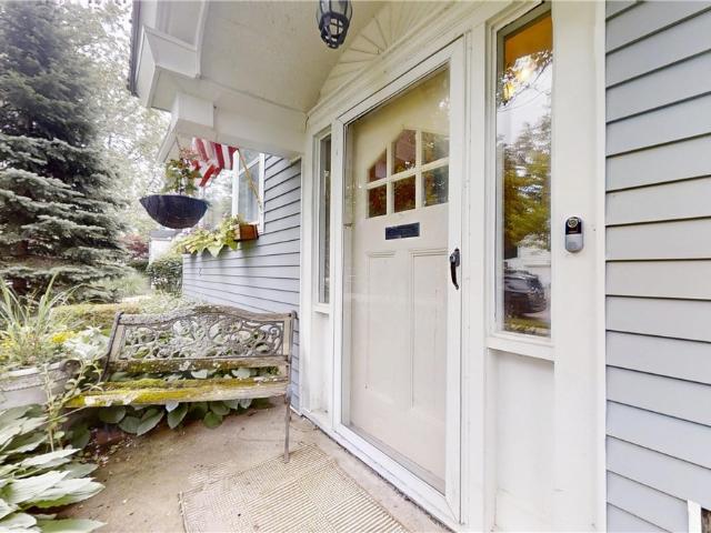 105 Hyledge Dr