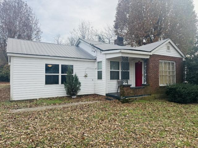105 Iris Ave