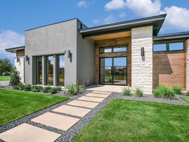 105 Island Ct, Horseshoe Bay, TX