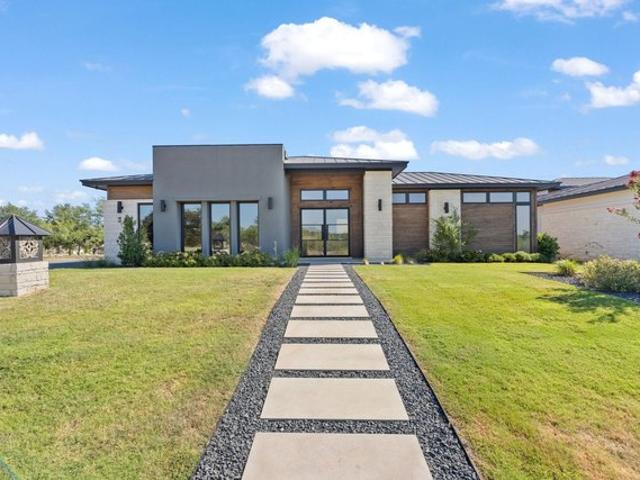105 Island Ct, Horseshoe Bay, TX 78657