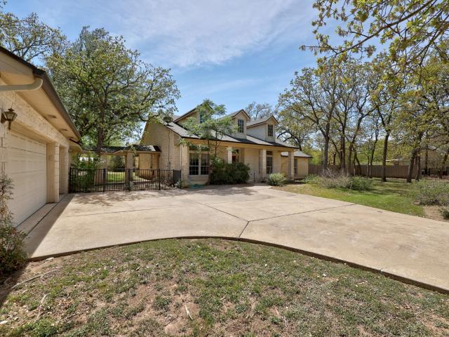 105 Oak Plaza Dr, Georgetown, TX 78628 | MLS #3518 | Compass