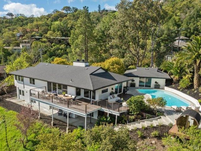105 Oak Ridge Rd, San Rafael, CA 94903