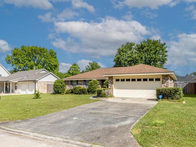 105 Oakmont Drive