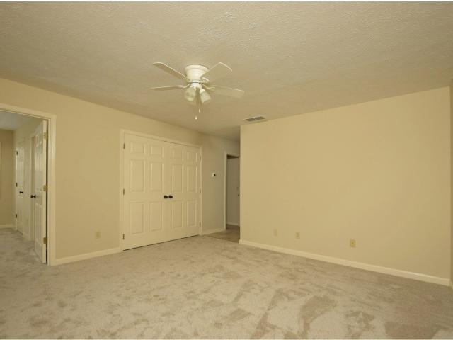 105 Oakmont Lane